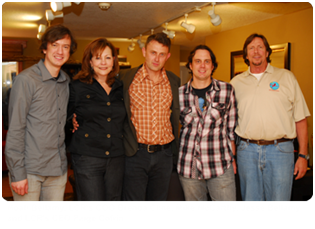 Luna Chica Records Hosts Jesse and Noah Bellamy Celebration
