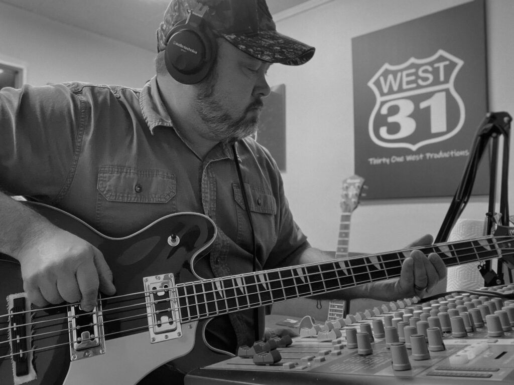 Bob Mauldin: The Texas TV Host Releases New Album – “Expedition Texas ...