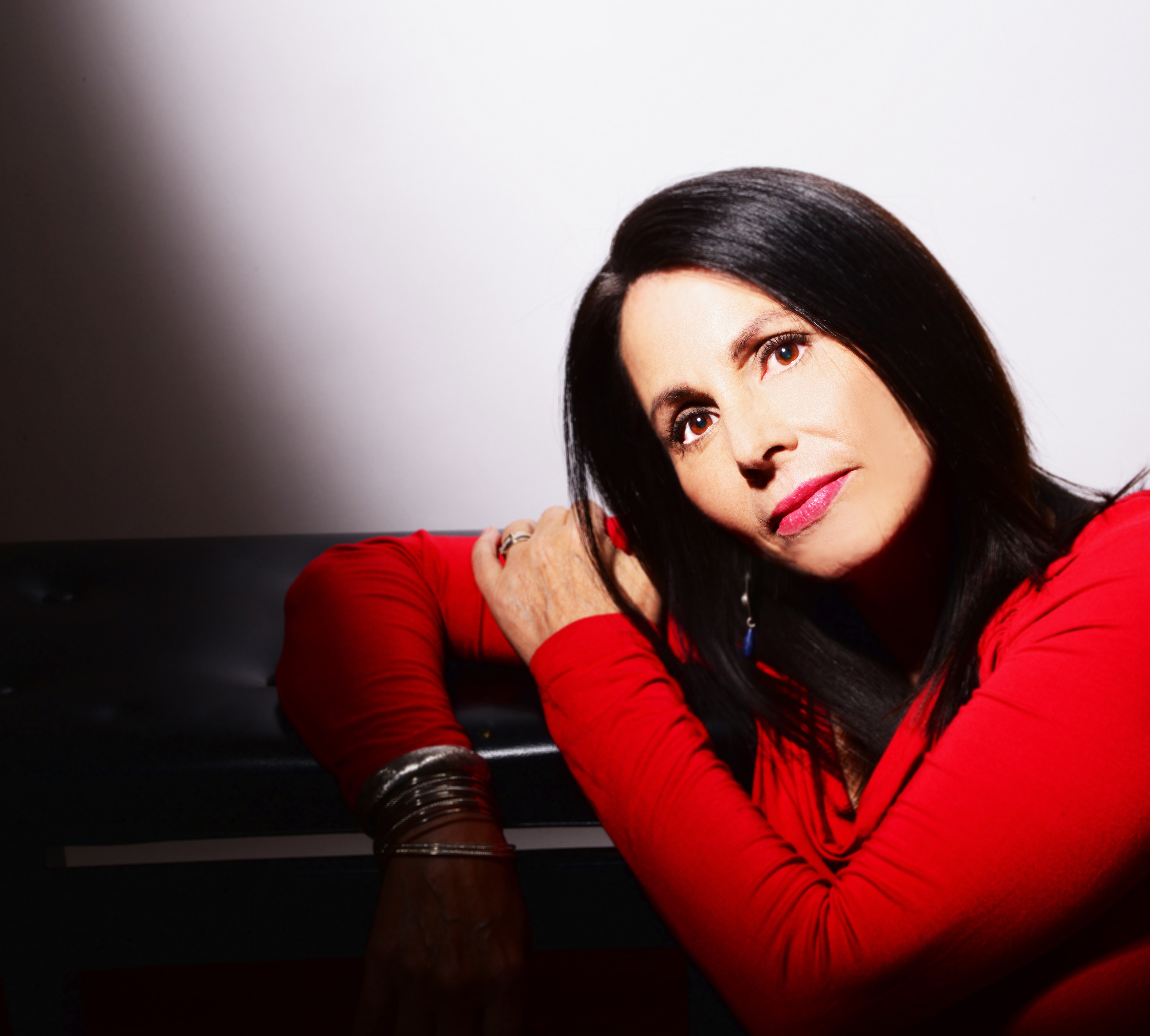 The Amazing Liz Graham with “Charcoal on a Canvas” – Nashville Music Guide